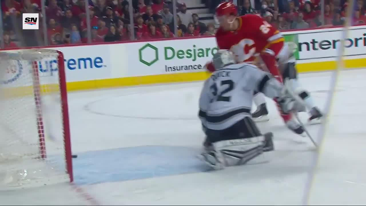 Bel effort de Brett Ritchie | Flames de Calgary