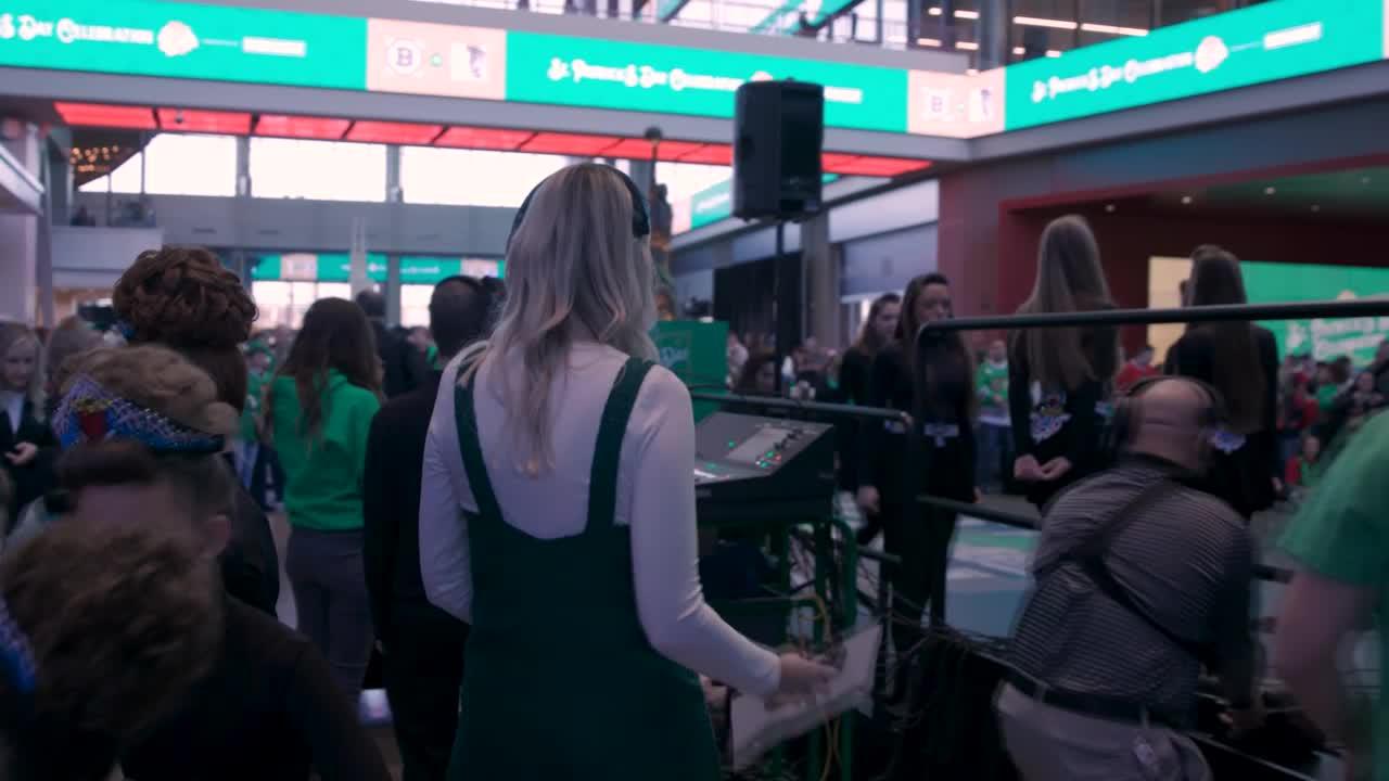 Behind the Scenes: S. Paddy's Day | Chicago Blackhawks