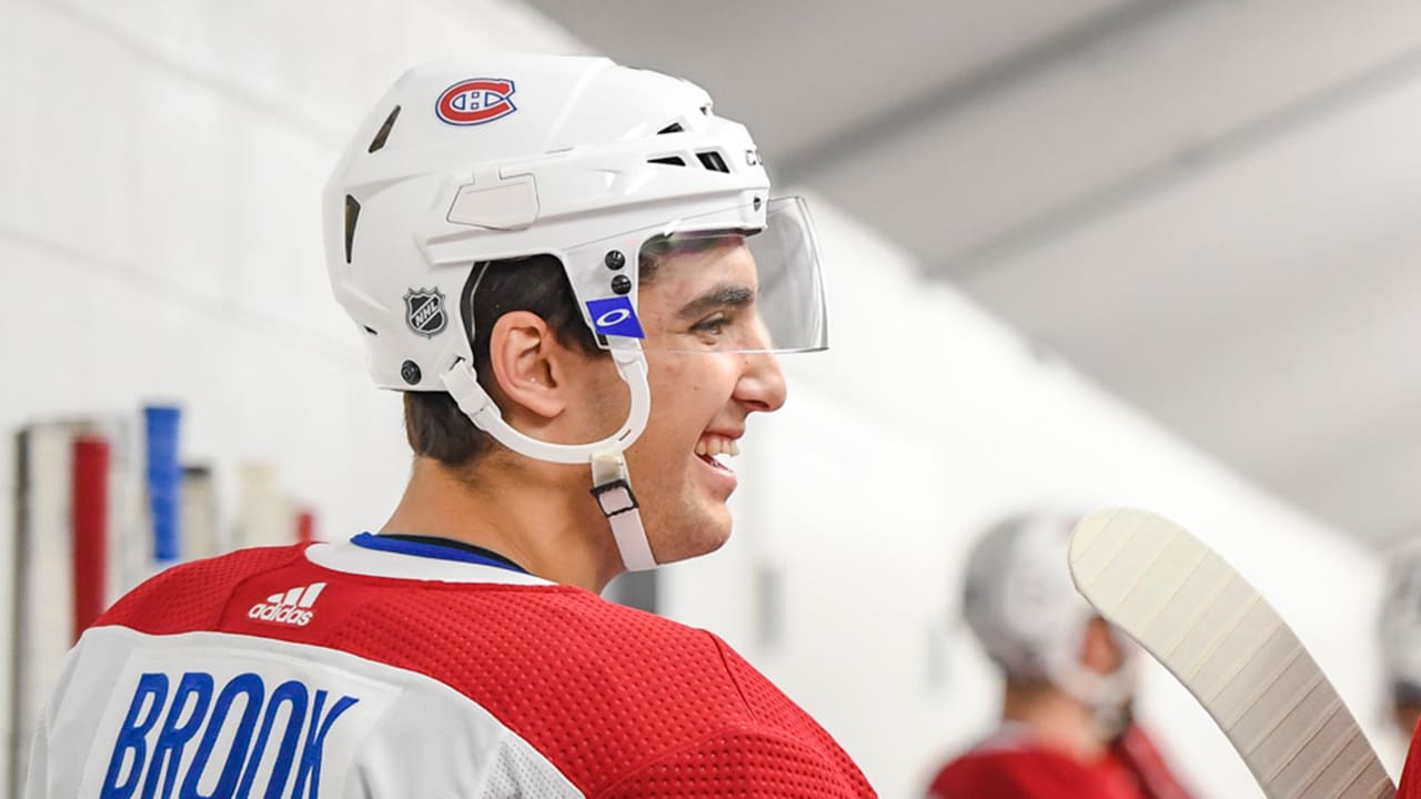 Contrat d'entrée de trois ans pour le défenseur Josh Brook | Canadiens ...
