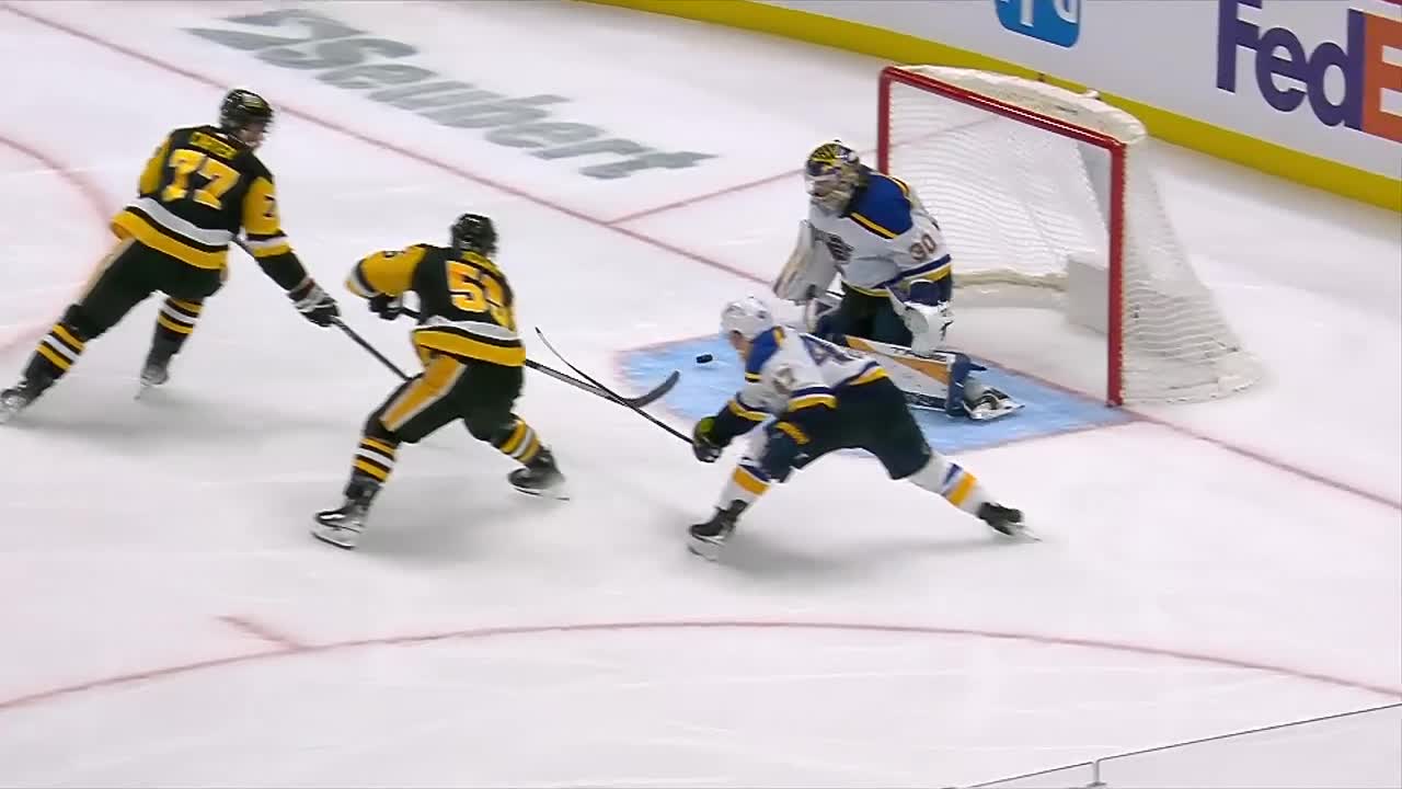 Carter redirects a pass in | NHL.com