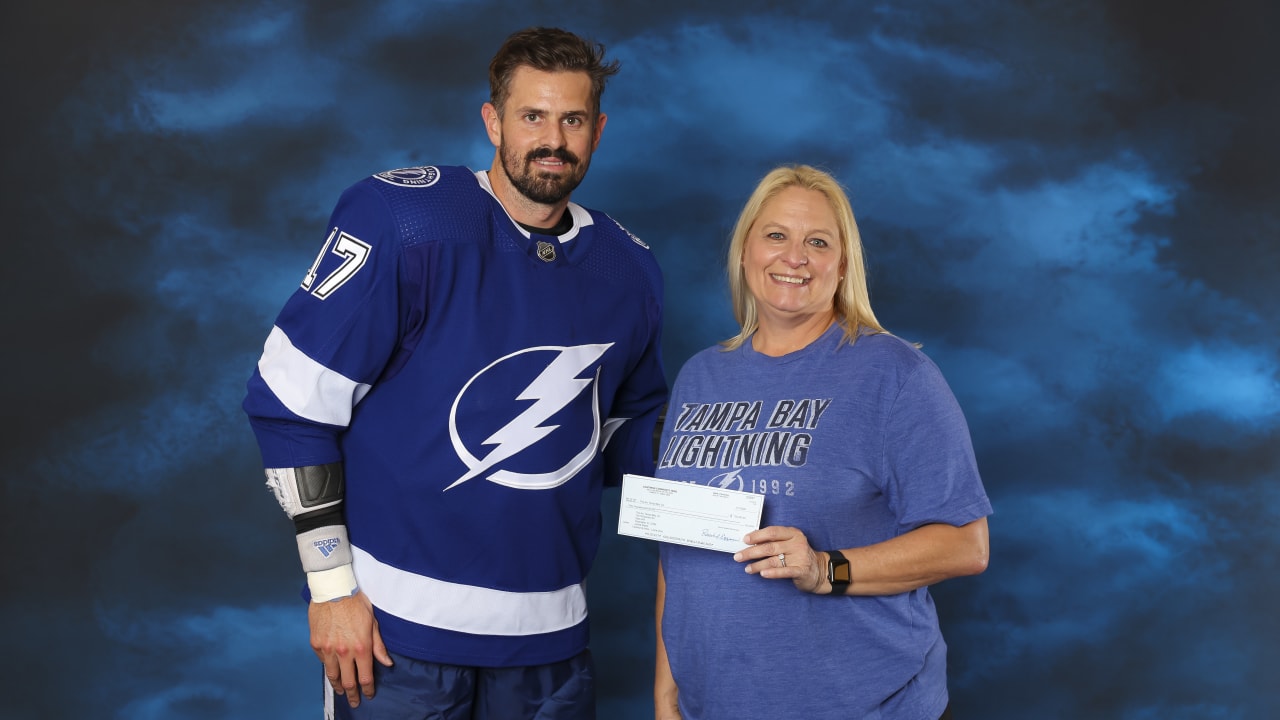 Lorrie Cline honored as Lightning Community Hero | Tampa Bay Lightning