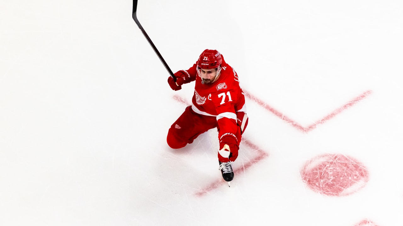 DAL@DET: Larkin scores goal against Casey DeSmith | Detroit Red Wings