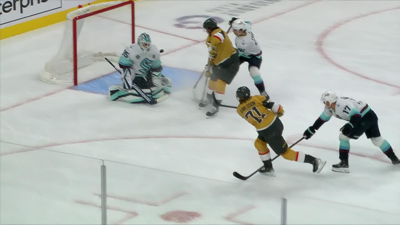 SEA@VGK: Karlsson scores goal against Joey Daccord | Vegas Golden Knights