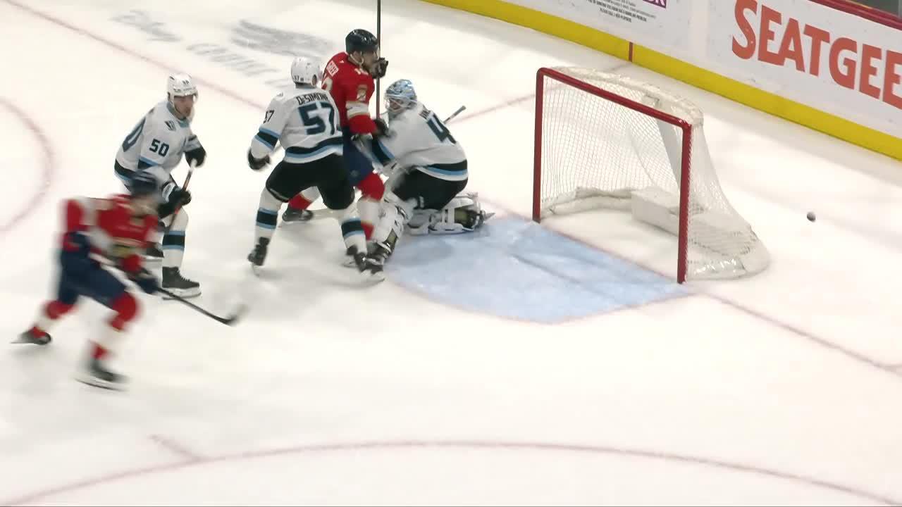 UTA@FLA: Vanecek effectue un bel arrêt contre A.J. Greer | LNH.com