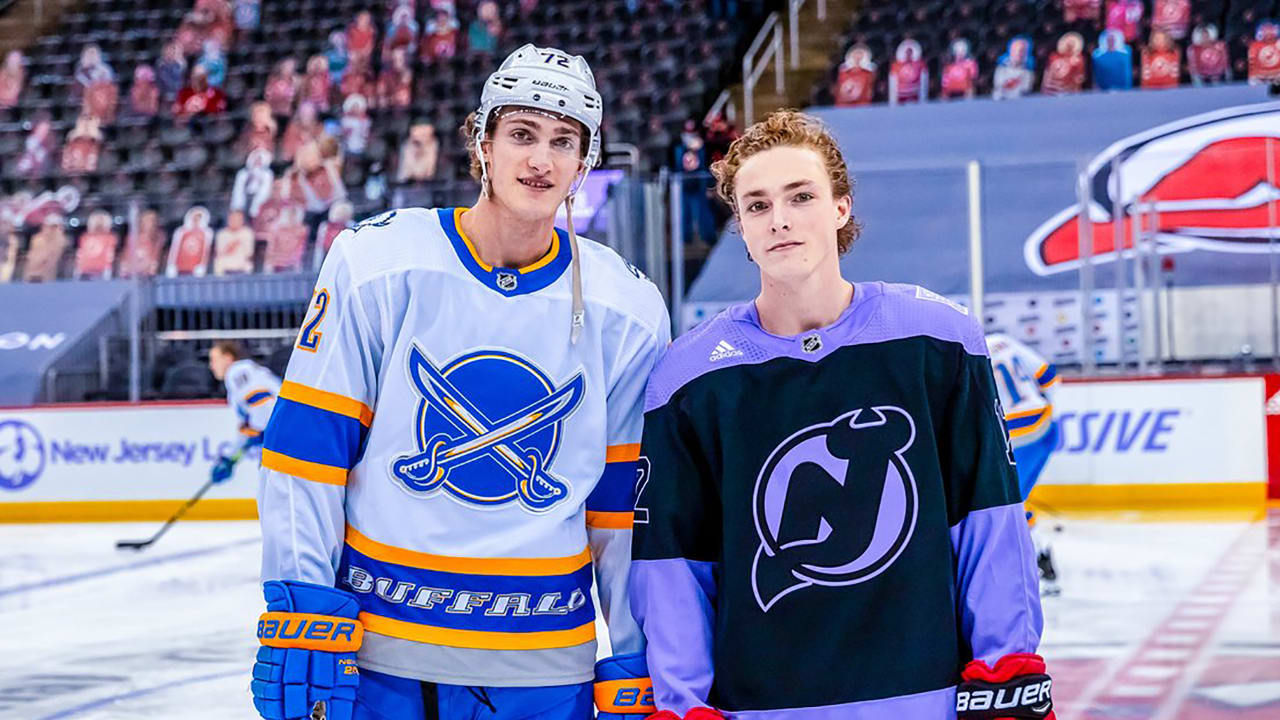 Tyce Thompson squares off against brother Tage in NHL debut | NHL.com