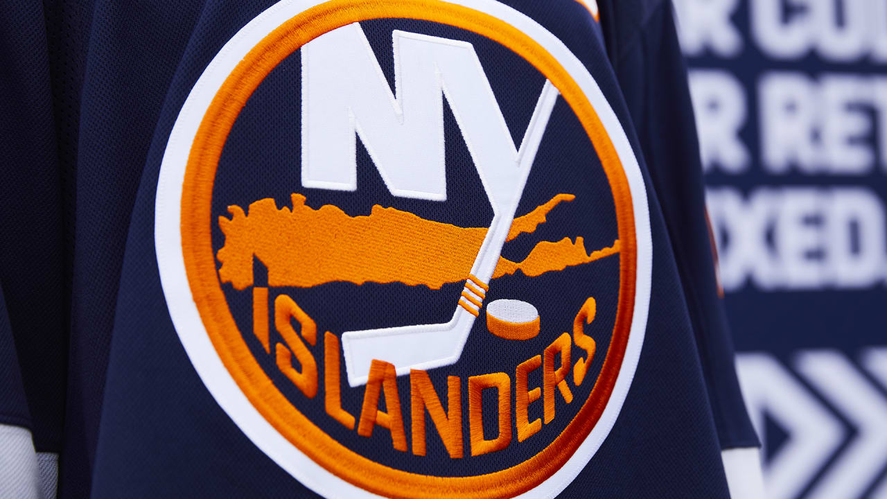 PHOTOS: Islanders Reverse Retro Jersey | New York Islanders