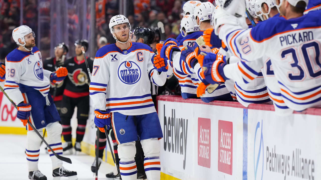 McDavid's first goal of the season | NHL.com