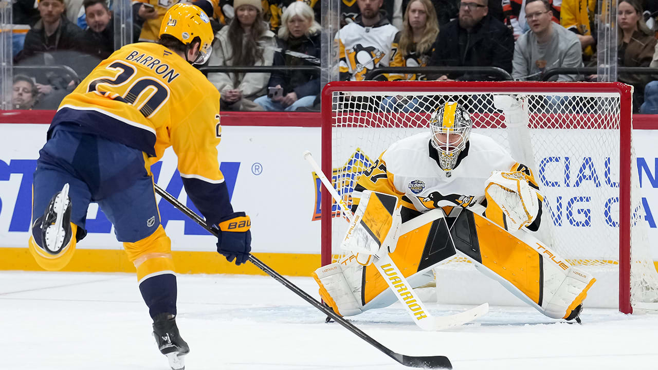 Silovs stretches to rob Barron | NHL.com