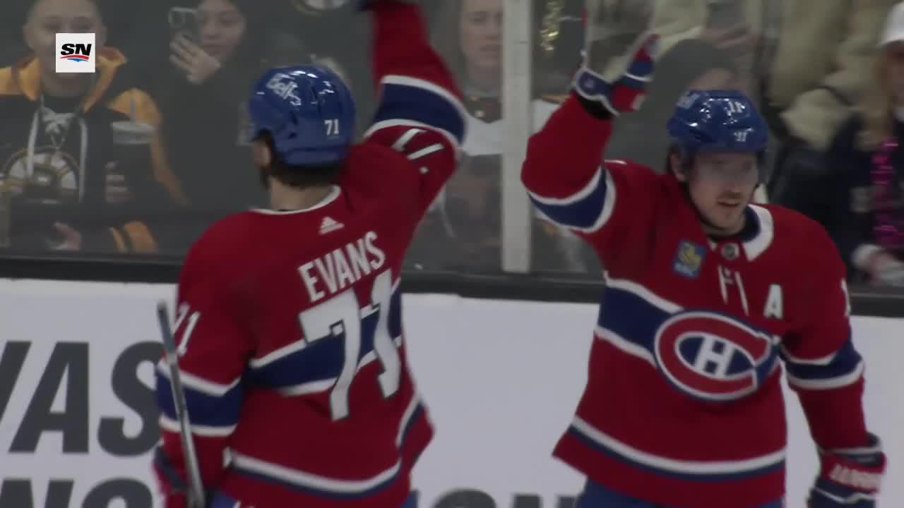 MTL@BOS: Gallagher scores goal against Linus Ullmark | NHL.com