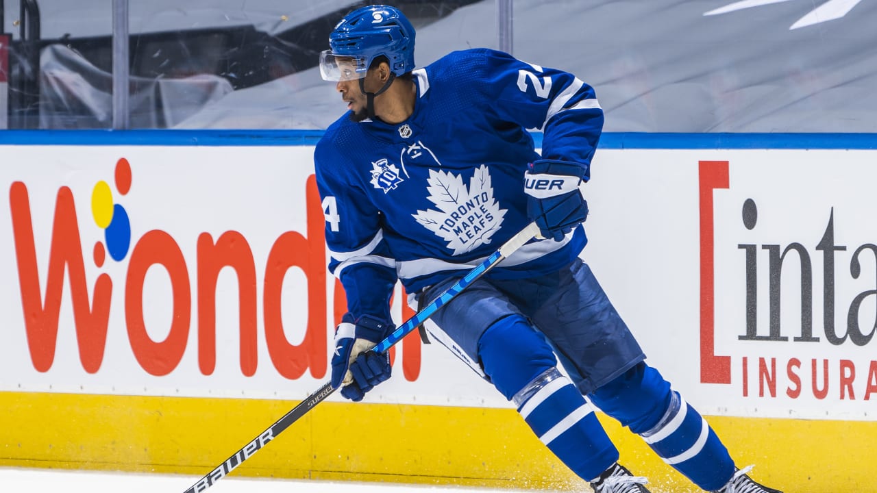 NHL Buzz: Simmonds practices with Maple Leafs for first time since ...