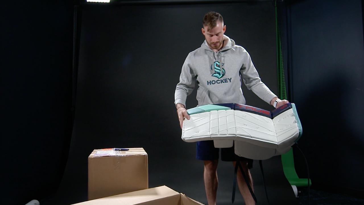 Grubauer unboxes his new pads | Seattle Kraken