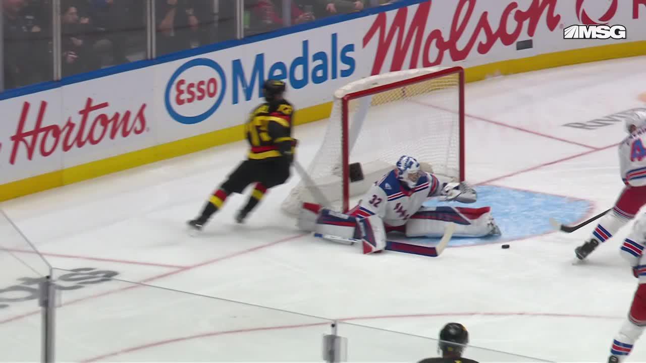 NYR@VAN: Quick with a great save against Taylor Raddysh | New York Rangers