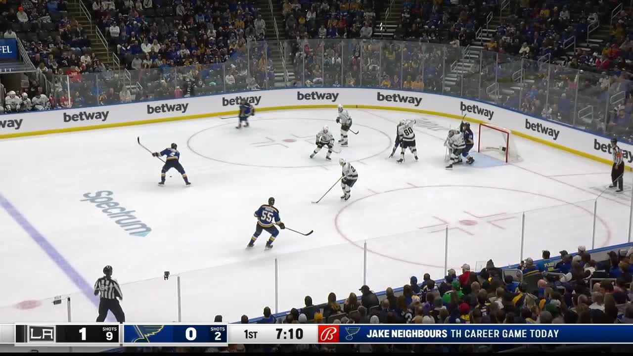 Nick Leddy with a Goal vs. Los Angeles Kings | NHL.com