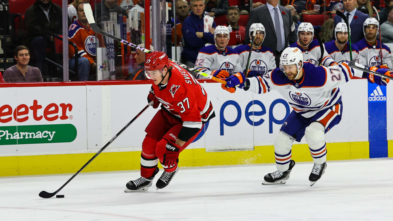 GALLERY: Oilers at Hurricanes | Edmonton Oilers