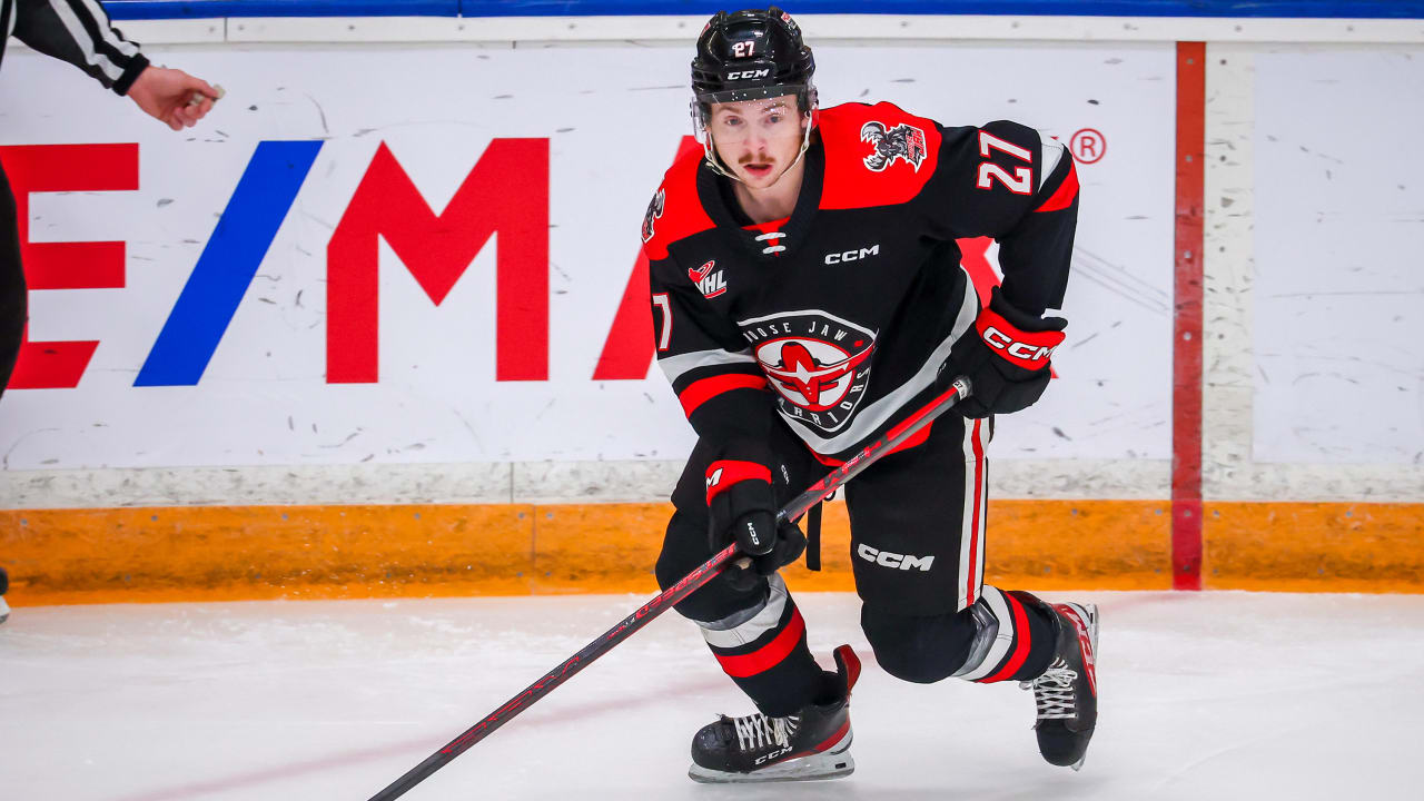 Firkus plans on big future with Kraken despite small stature | NHL.com