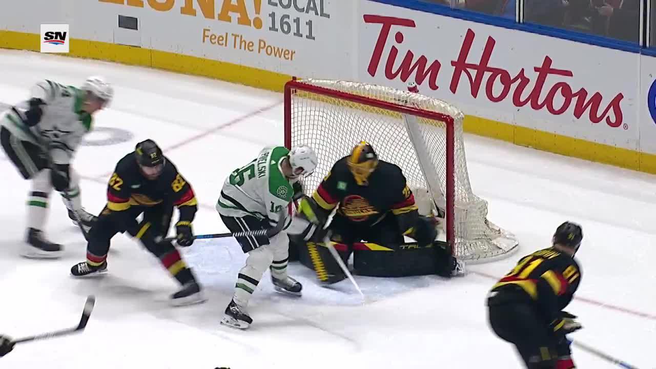 DAL@VAN: Hintz scores goal against Casey DeSmith | NHL.com