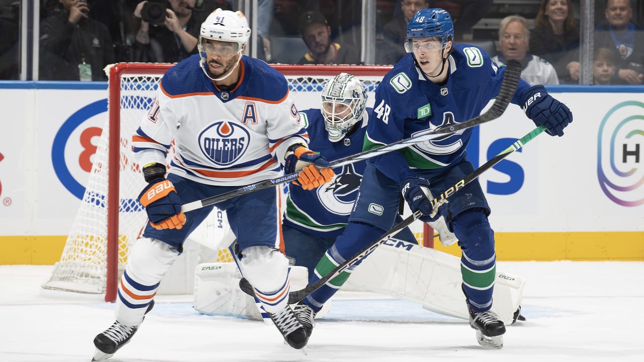 LIVE COVERAGE: Oilers at Flames | Edmonton Oilers