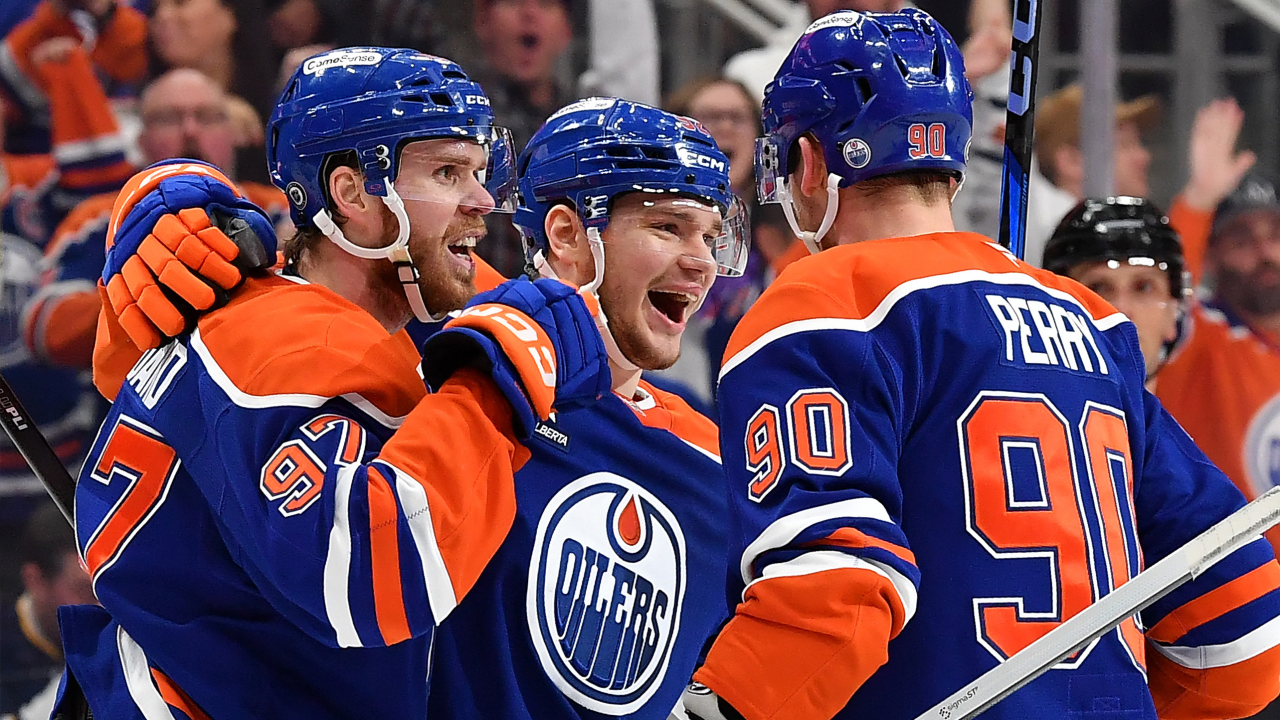 McDavid brille à son retour avec des Oilers décimés | LNH.com