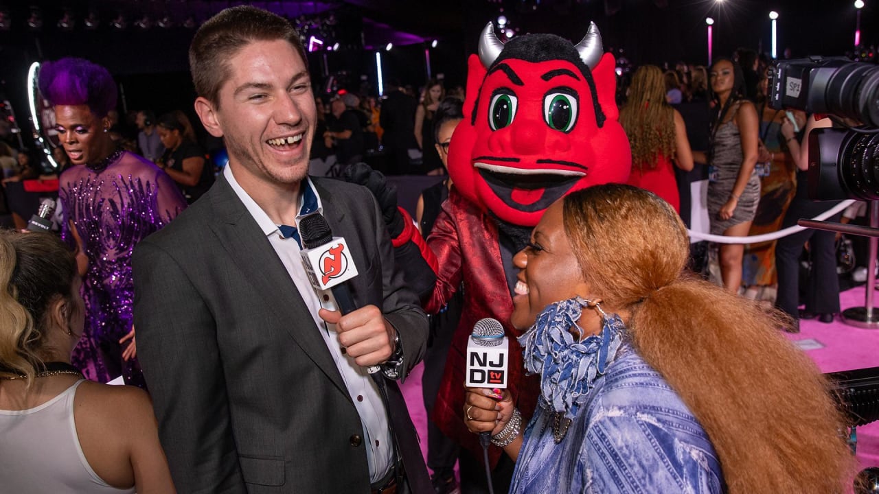 2023 VMAs Pink Carpet | FEATURE | New Jersey Devils