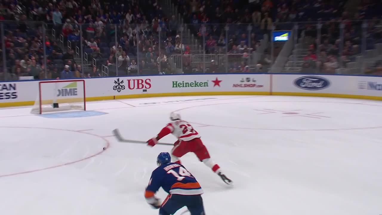 Simon Edvinsson with a Goal vs. New York Islanders | Detroit Red Wings