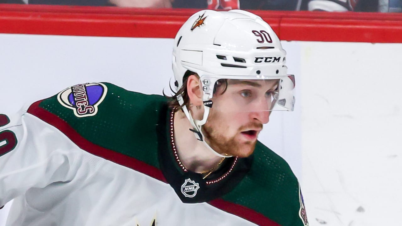 Moser signs 2-year, $6.75 million contract with Lightning, avoids ...