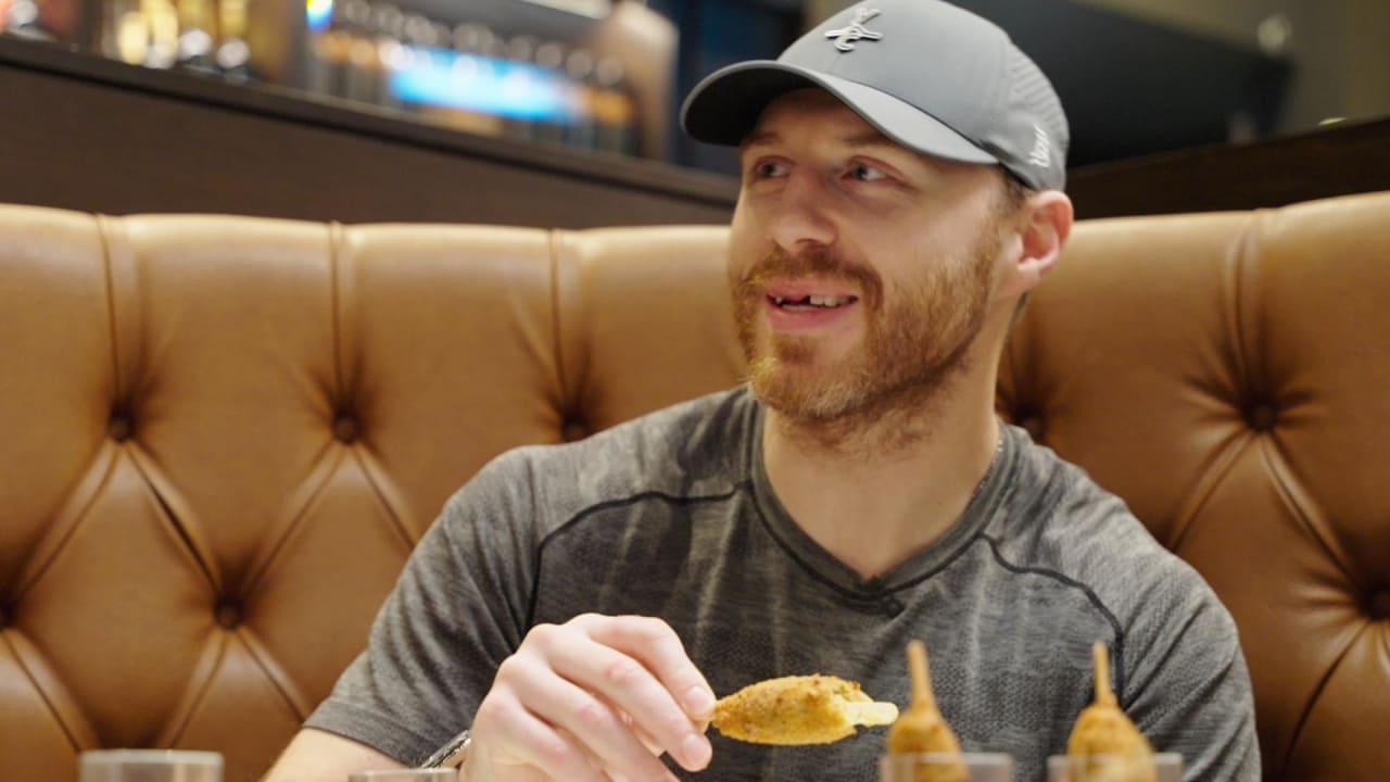 Cole & Janda talk Diwali | Vancouver Canucks