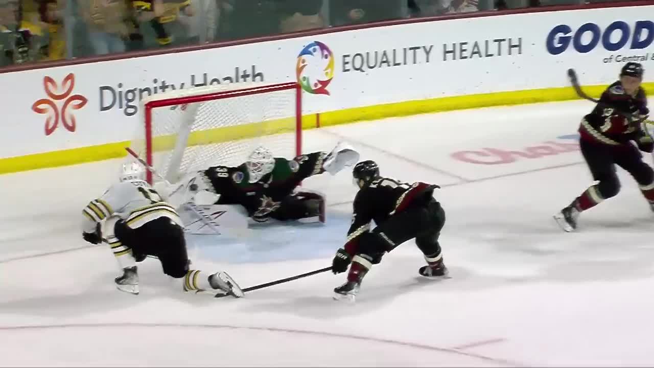 Ingram's beautiful blocker save | NHL.com