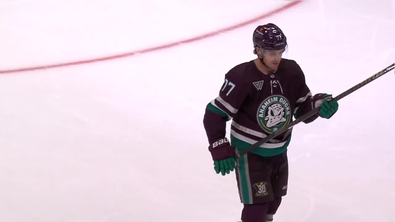 Vatrano nets PPG to get Ducks started | NHL.com