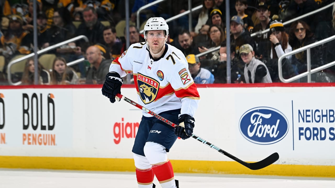 Les Canadiens réclament Chris Tierney au ballottage | LNH.com