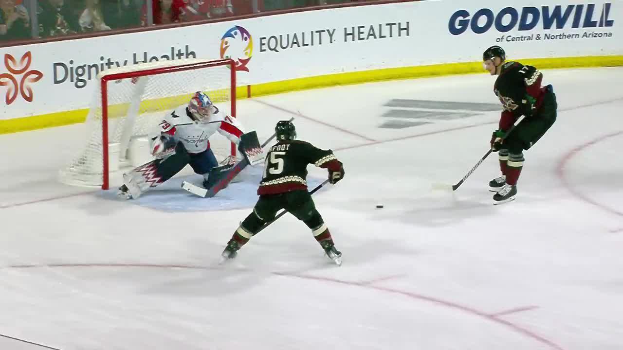 WSH@ARI: Bjugstad scores goal against Charlie Lindgren | NHL.com