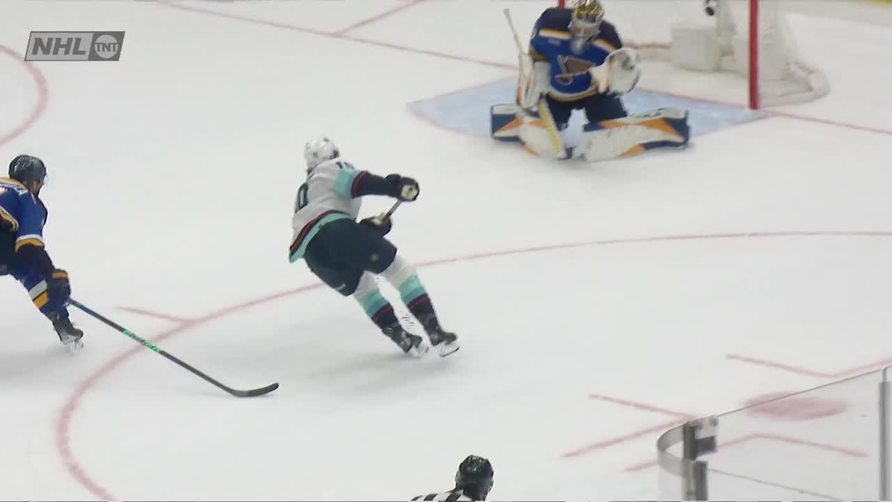 SEA@STL: McCann scores goal against Joel Hofer | Seattle Kraken