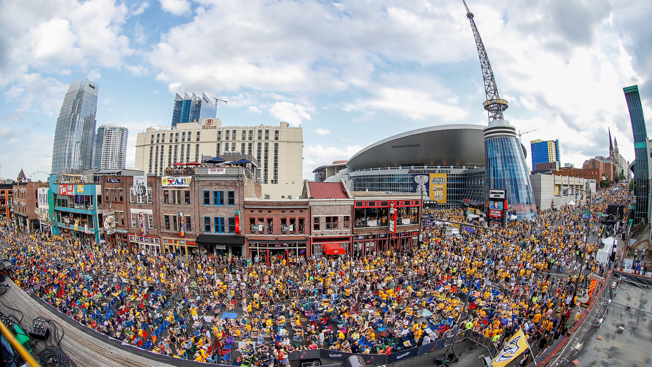 Série des stades : Le mélange parfait de hockey et musique country ...