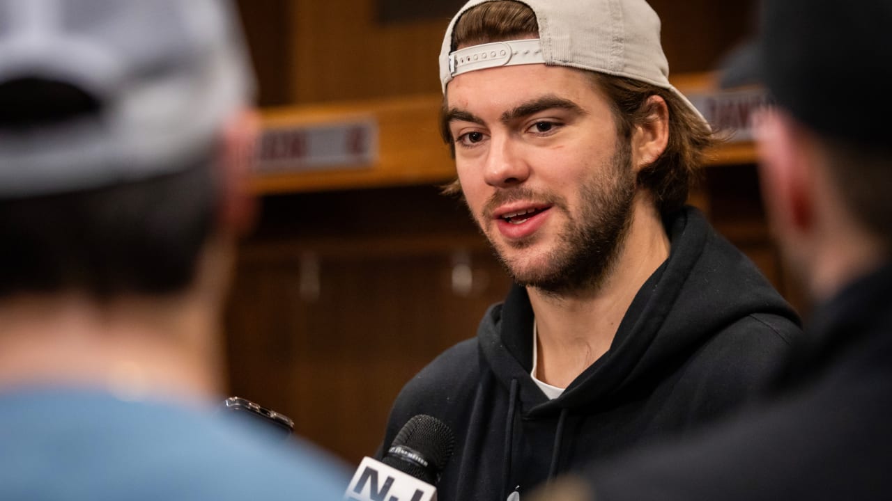 Locker Room Clean Out Day | NOTEBOOK | New Jersey Devils