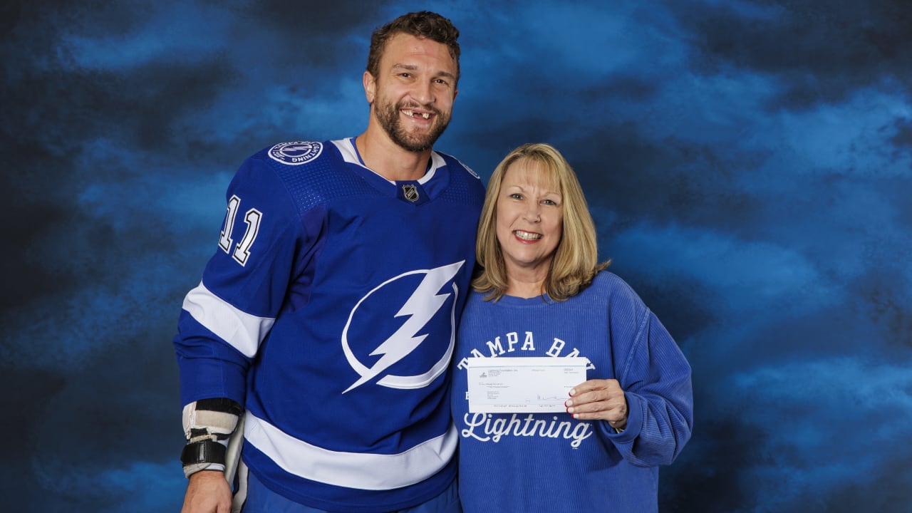 Kathy Mize honored as Lightning Community Hero | Tampa Bay Lightning