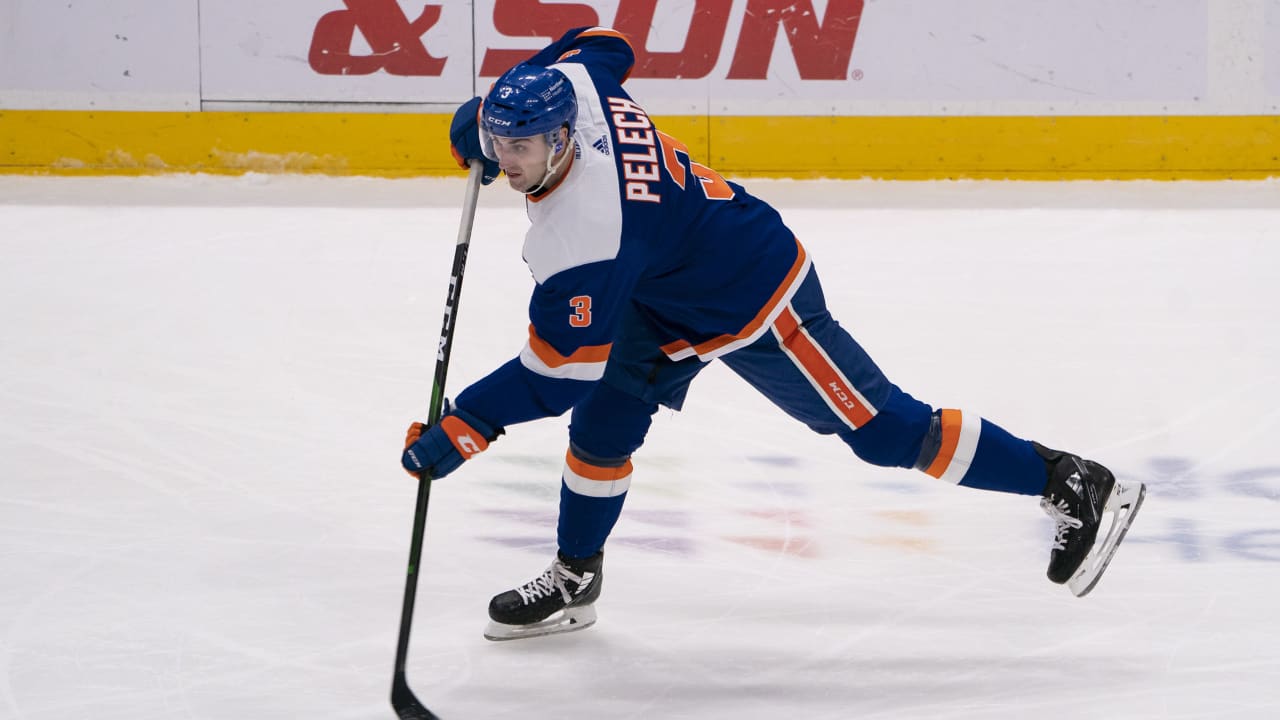 Entente de huit ans pour Pelech avec les Islanders | LNH.com