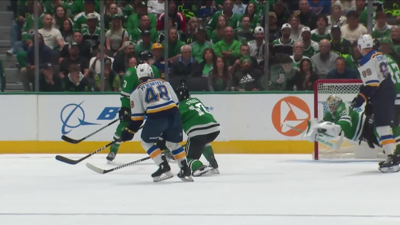 Oettinger's diving stop | NHL.com