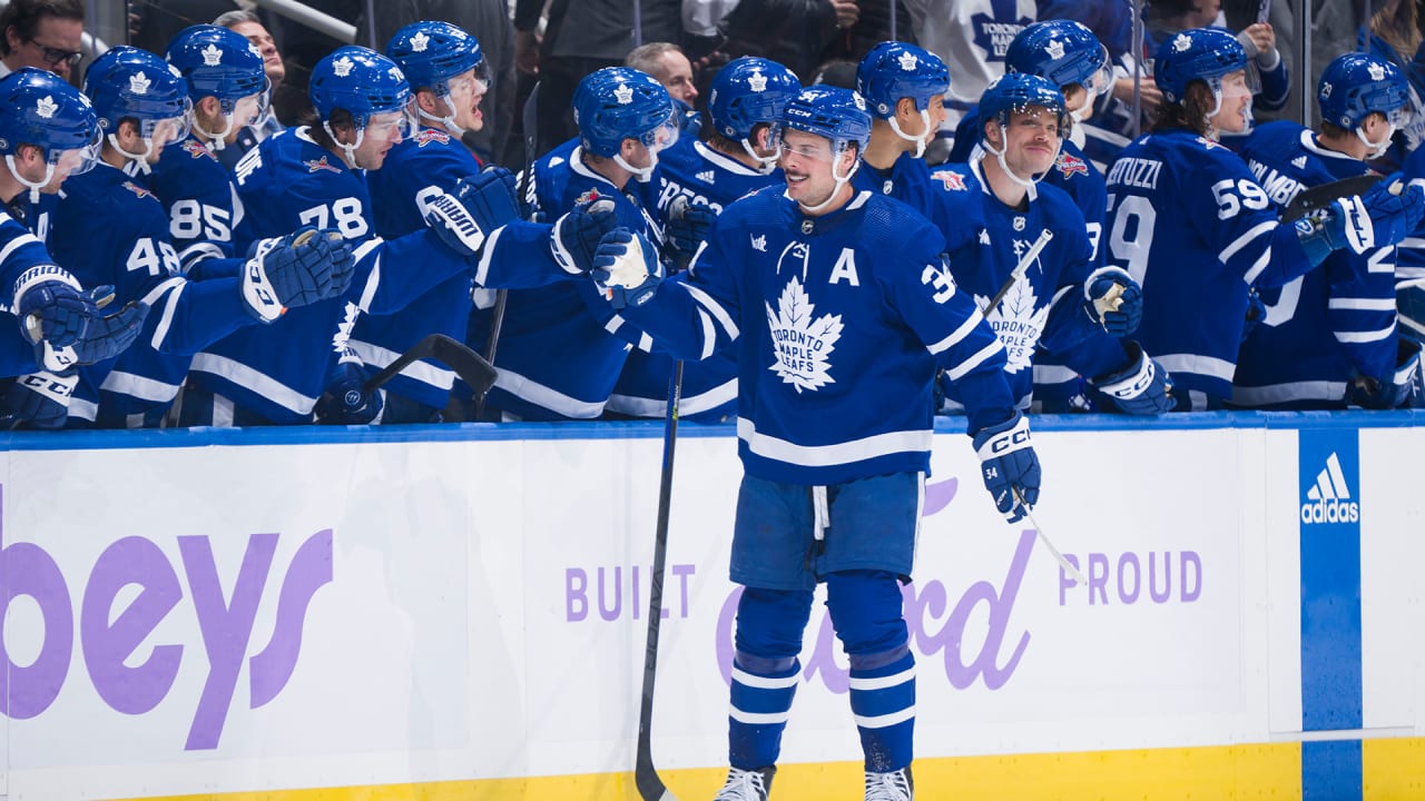 Matthews' hat trick | NHL.com