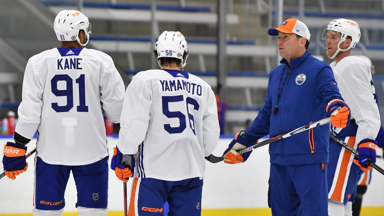 BLOG: Monday's Thanksgiving practice at the DCA | Edmonton Oilers