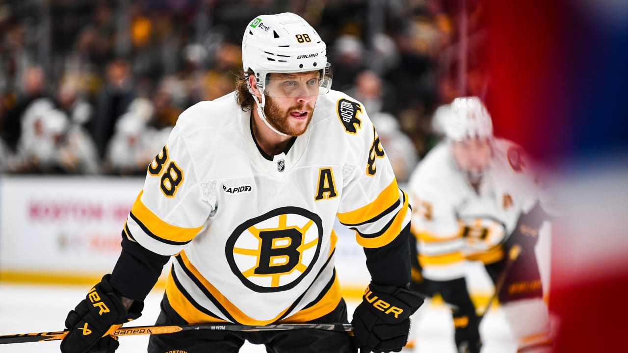Bitterljuv milstolpe för Pastrnak | NHL.com/sv