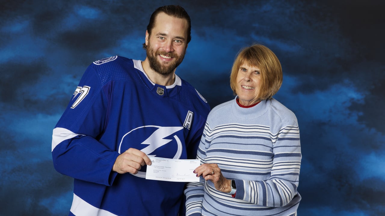 Sandy Kennedy honored as Lightning Community Hero | Tampa Bay Lightning