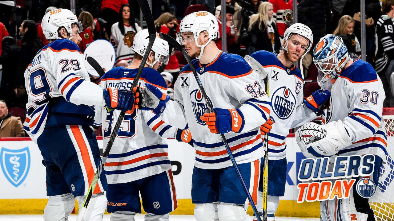 OILERS TODAY | Post-Game at CHI | Edmonton Oilers