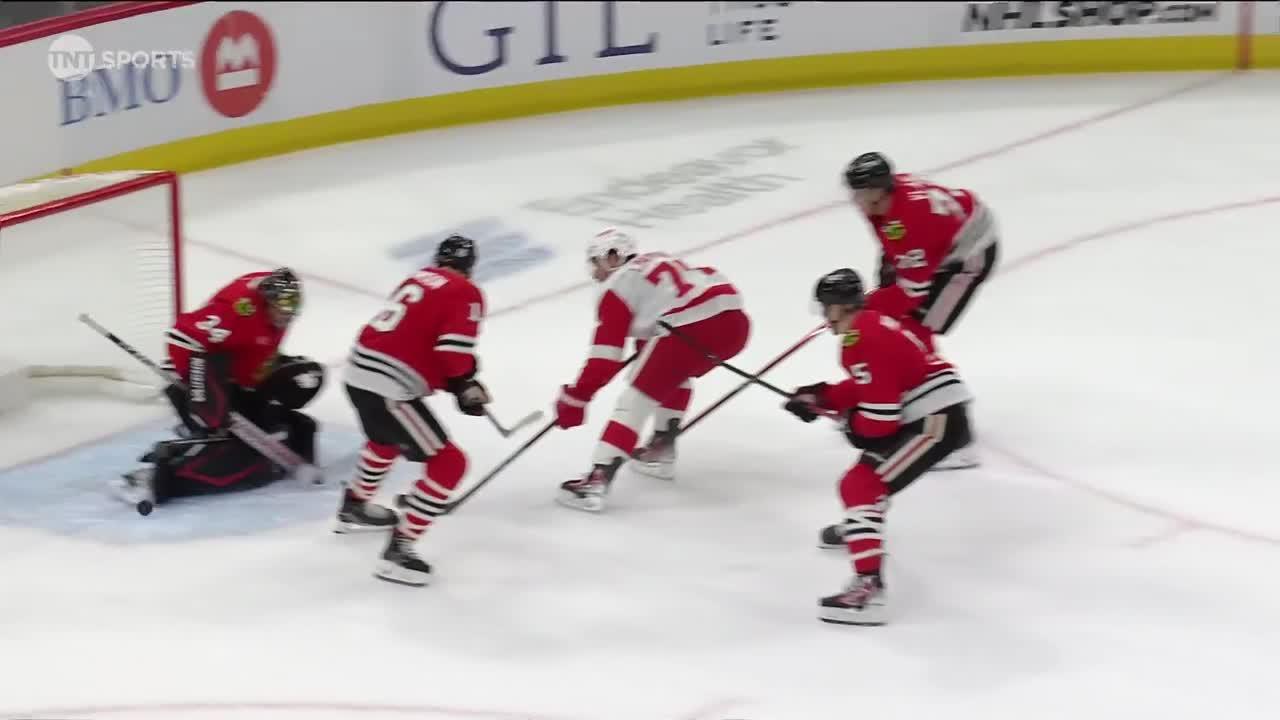 DET@CHI: DeBrincat scores goal against Petr Mrazek | Detroit Red Wings