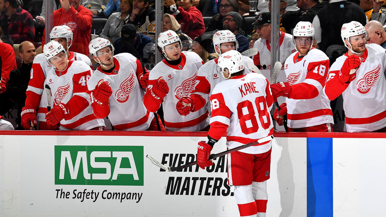 Kane snaps in PPG | NHL.com