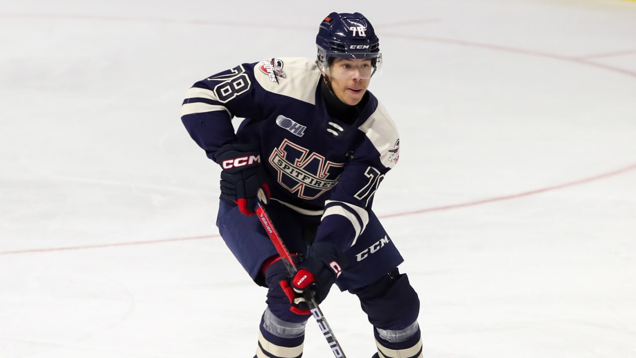 Dionicio wandelt auf den Spuren von Meier und Hiller | NHL.com/de