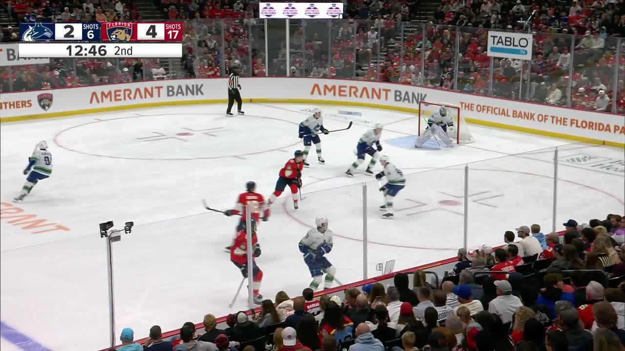 Marchand met la table pour Lundell | LNH.com