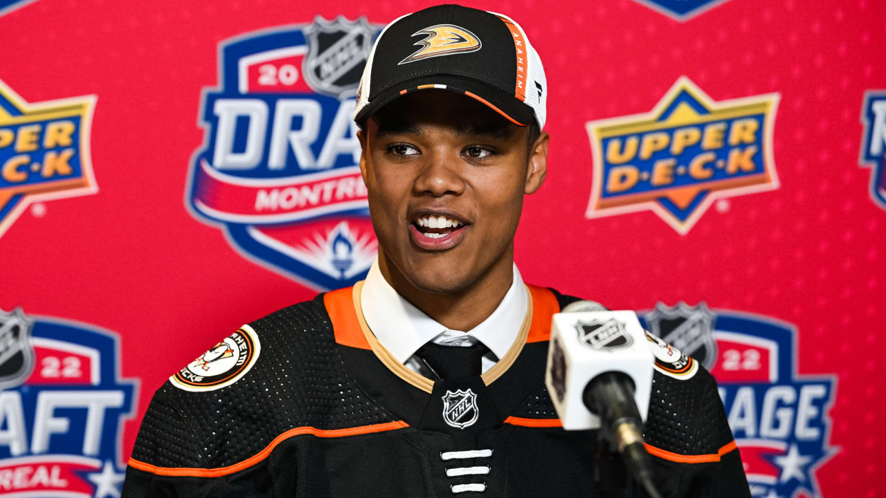 Warren espère utiliser sa puissance pour percer la formation des Ducks ...