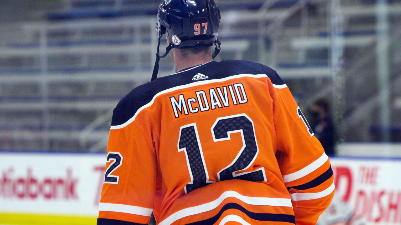 Oilers honor Cave during scrimmage at training camp | NHL.com