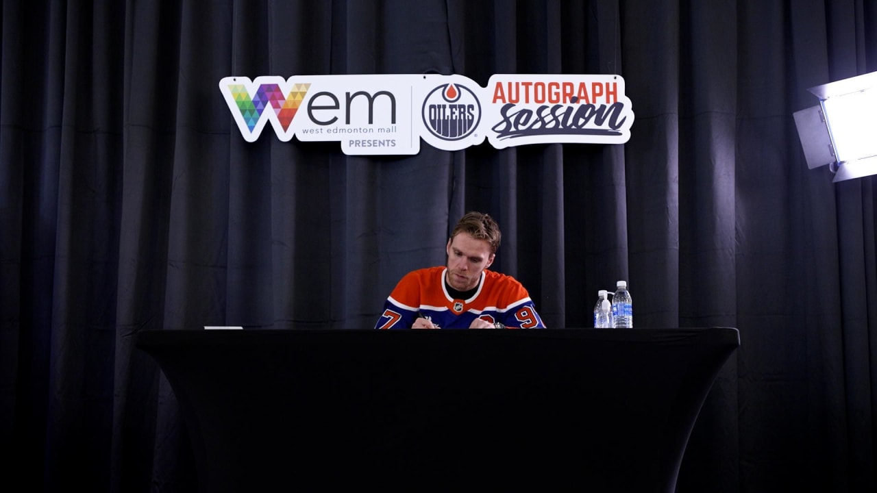 2025-26 WEM Autograph Session | Edmonton Oilers