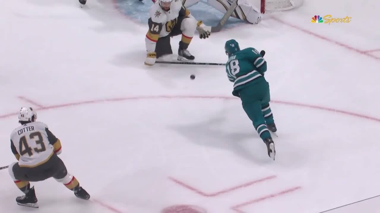 Zadina spins and scores | NHL.com