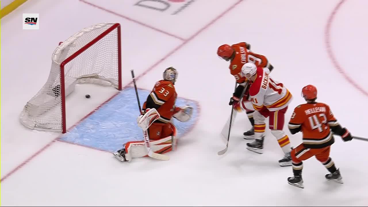 Backlund's Back, Alright! | Calgary Flames